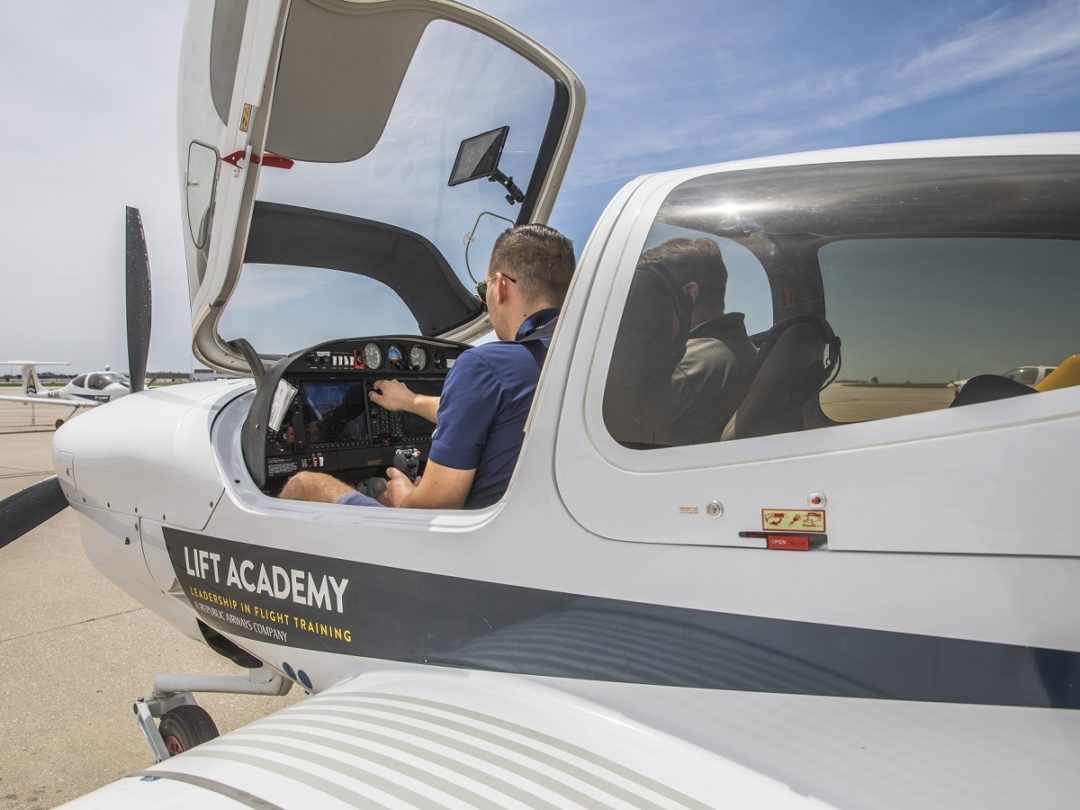 Airline-Owned Flight Academy and US Community College Announces ...