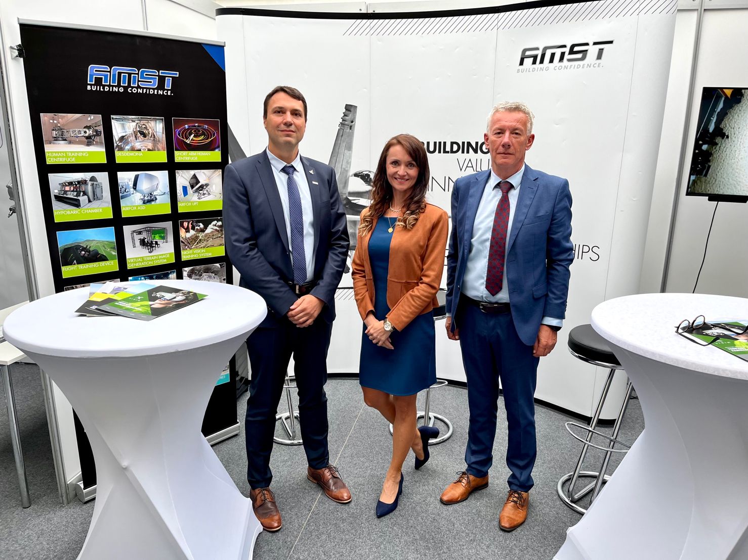 Austrian Minister of Defence Meets Simulator Manufacturer and Training ...