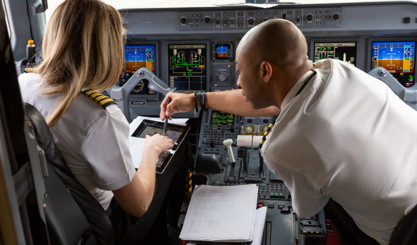 Logten Partners with SkyWest Pilot Pathway Program - AFM.aero