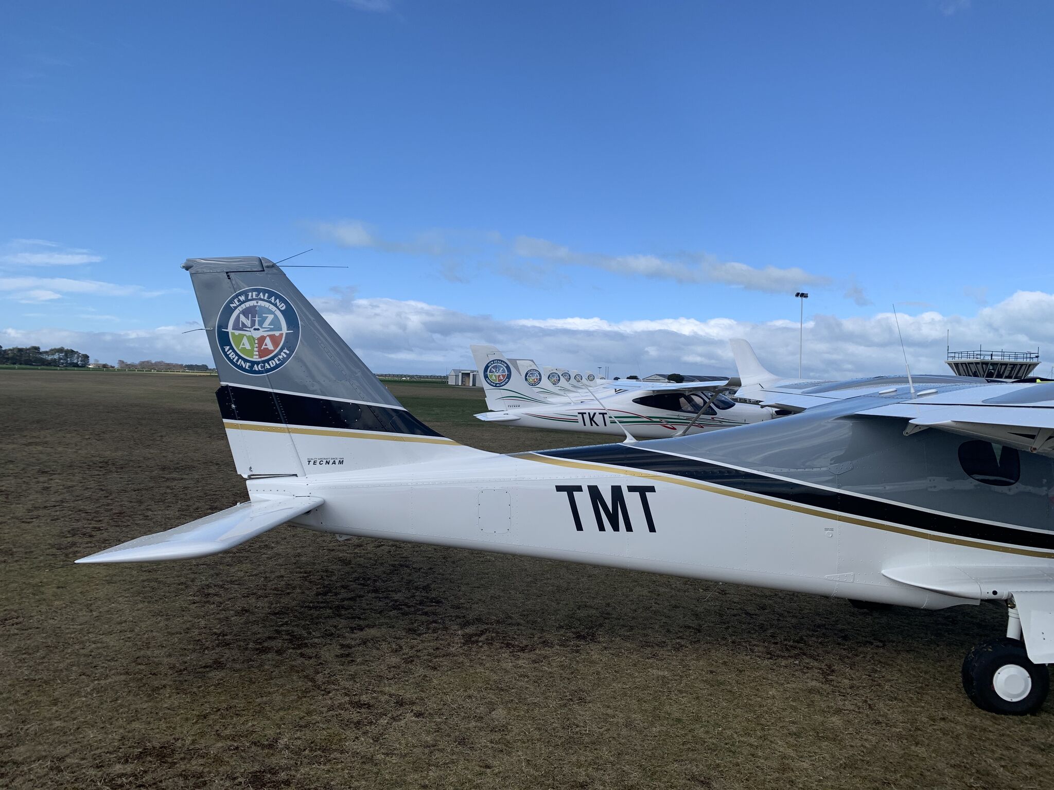 Indian Trainee Pilot Wins Prestigious Flight Competition Trophy in New ...