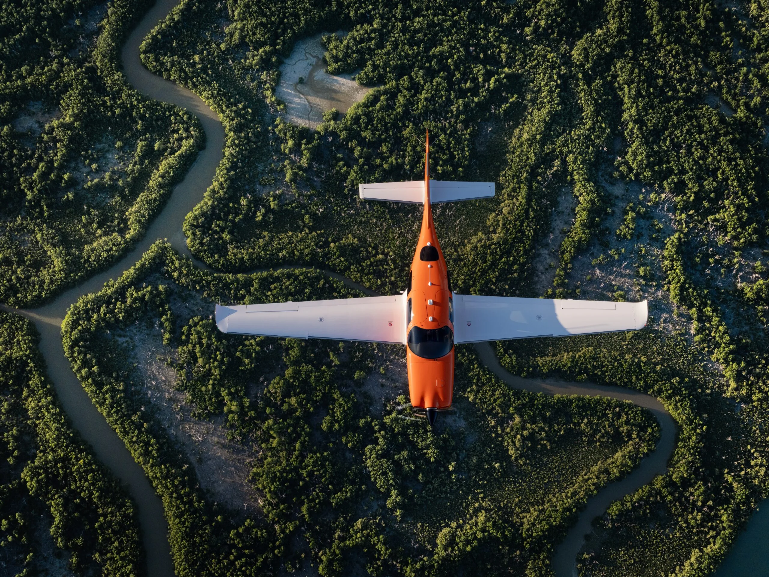 Cirrus Unveils Enhanced G7+ Aircraft Lineup in January 2026 - AFM.aero